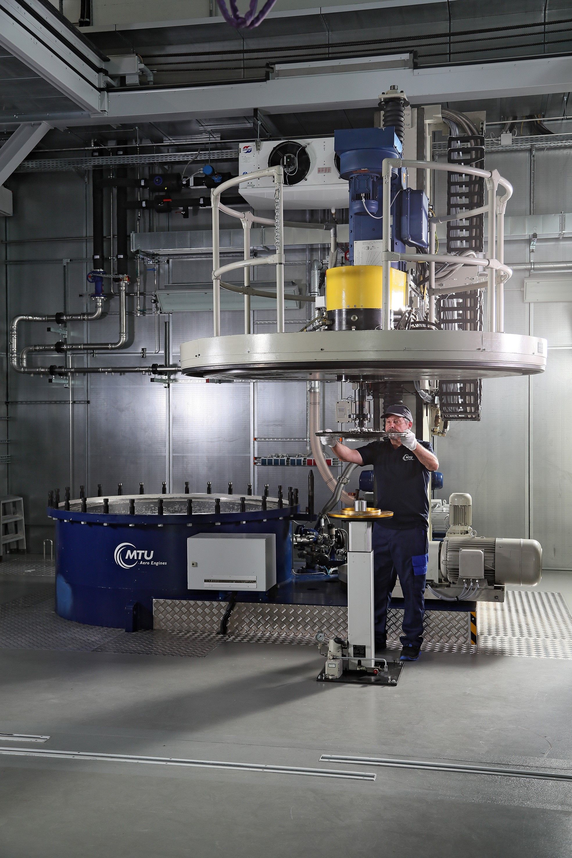 MTU Aero Engines opens new high-tech test center for engine parts in ...